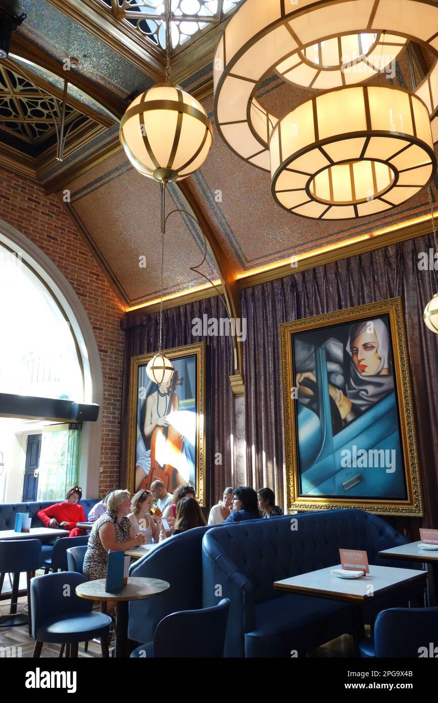 Art Deco Interior of Café en Seine, Dawson Street Dublin Ireland Stock ...