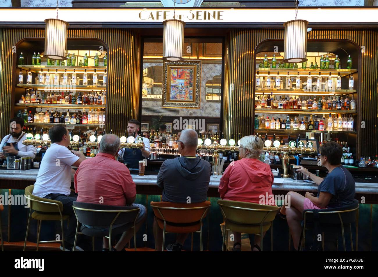Cafe en seine dublin hi-res stock photography and images - Alamy