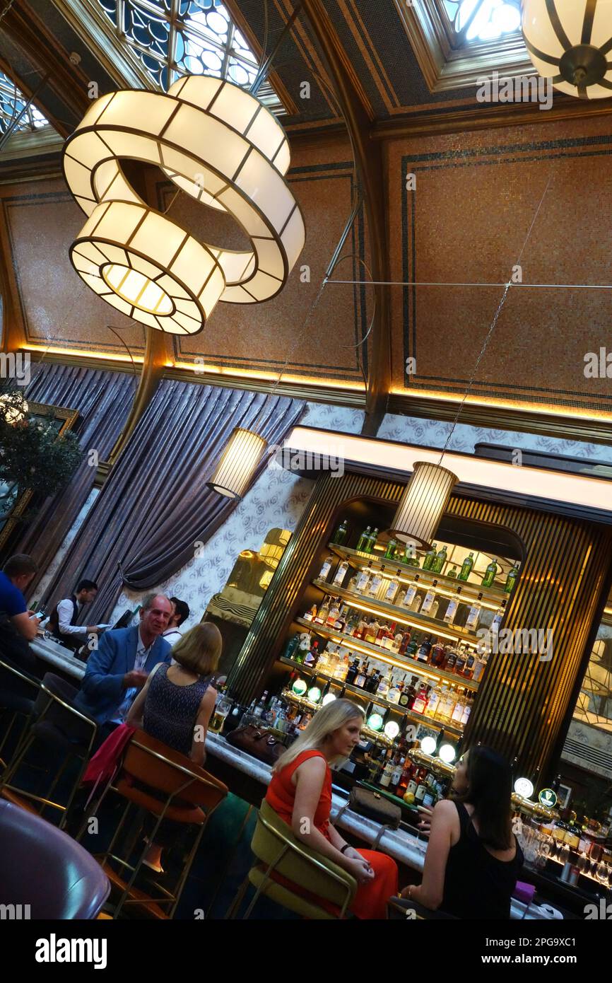Art Deco Interior of Café en Seine, Dawson Street Dublin Ireland Stock ...