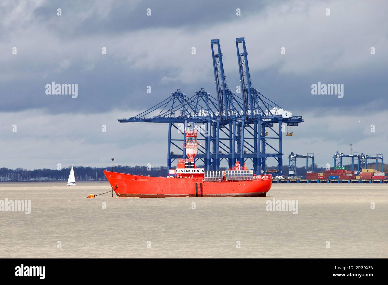 Lightship 19 (Sevenstones) moored at the entrance to Harwich docks at ...