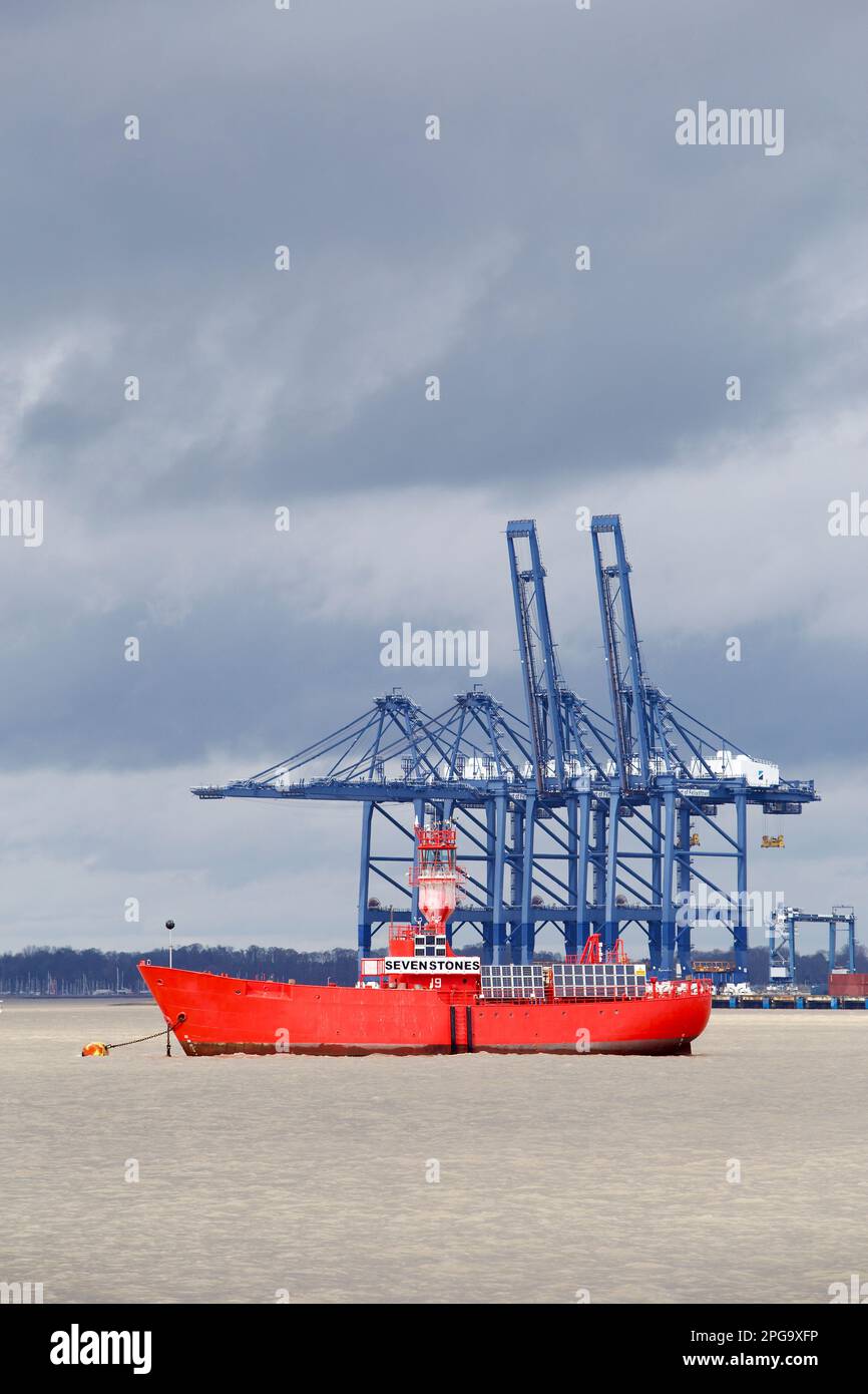 Lightship 19 (Sevenstones) moored at the entrance to Harwich docks at ...