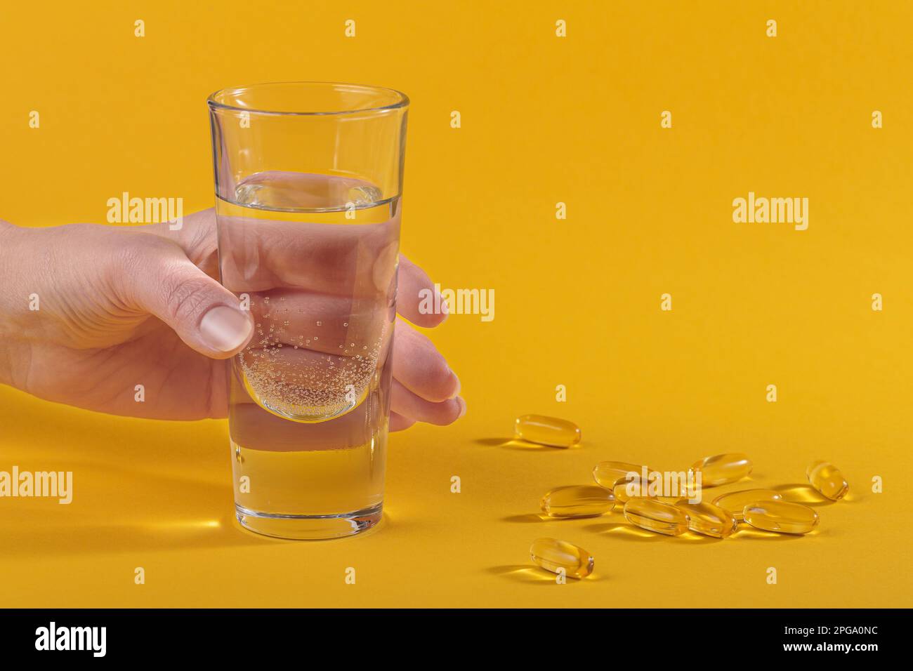 Oil filled capsules of food supplements Stock Photo - Alamy