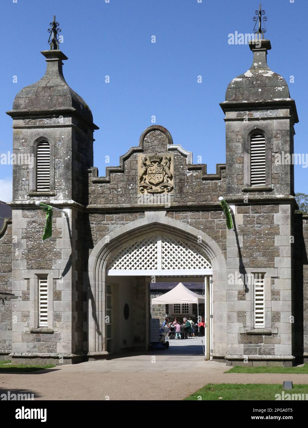 Jacobean revival style facade hi-res stock photography and images - Alamy