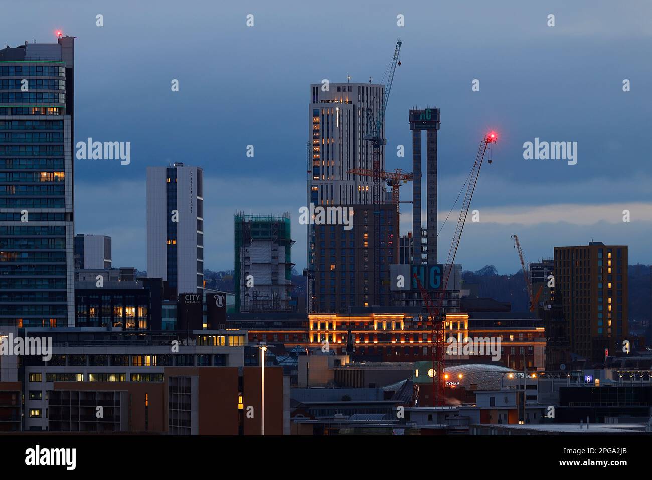 A dull morning across Leeds City Centre Stock Photo - Alamy