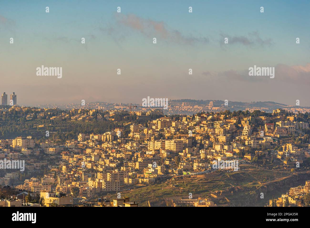 Palestinian neighbourhood Silwan in East Jerusalem Stock Photo - Alamy