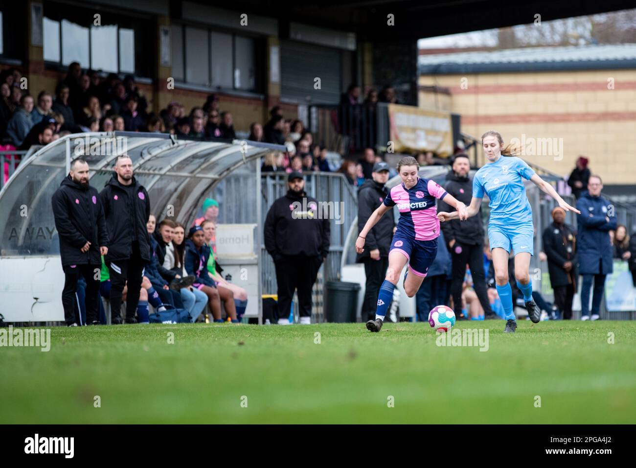 Womens football at Dulwich Hamlet Stock Photo - Alamy