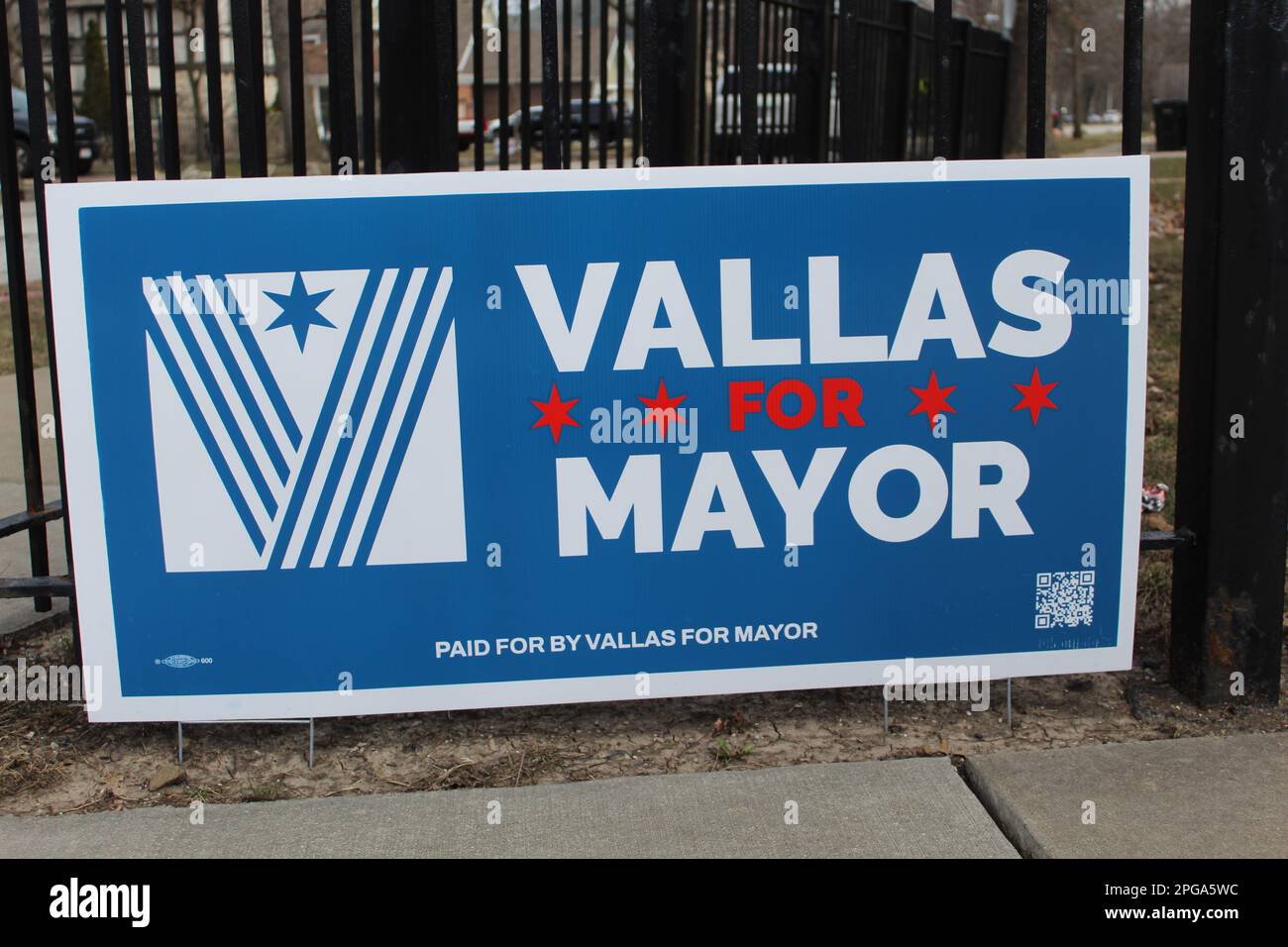 Large Paul Vallas for mayor sign on a wrought-iron fence in Chicago's ...