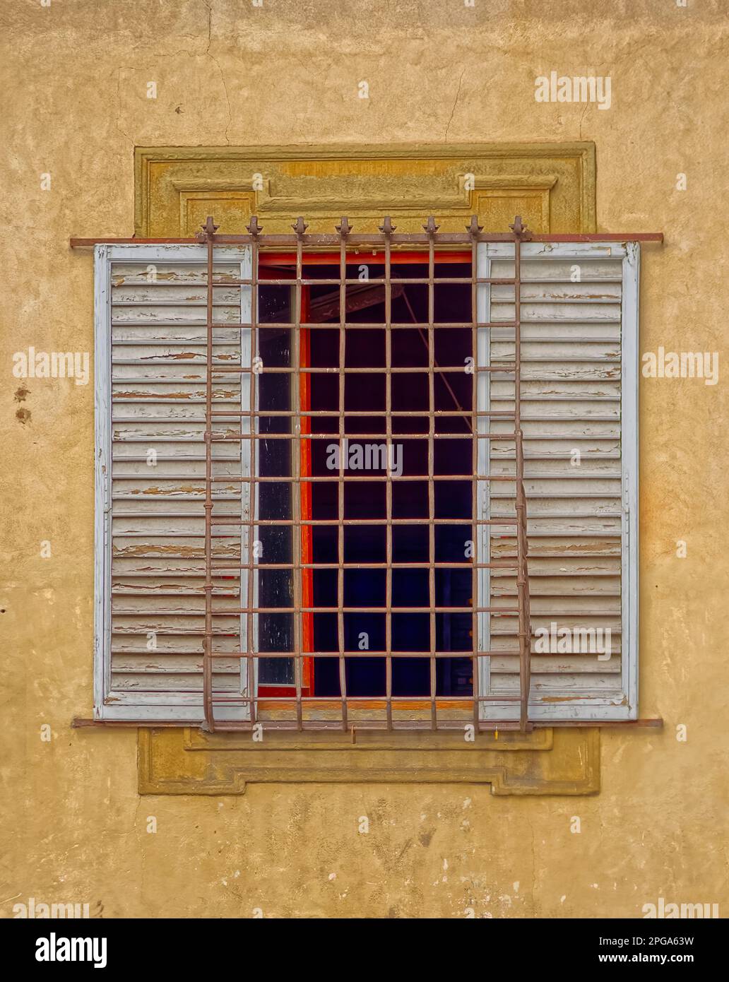 Narrow street window in Florence Italy Stock Photo - Alamy