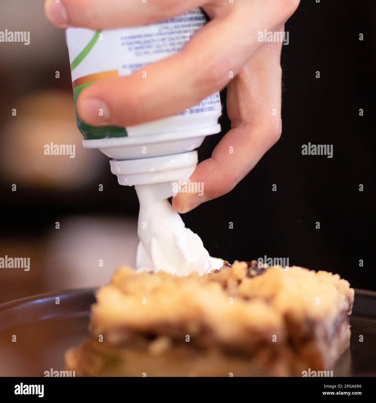 Putting cream hi-res stock photography and images - Alamy