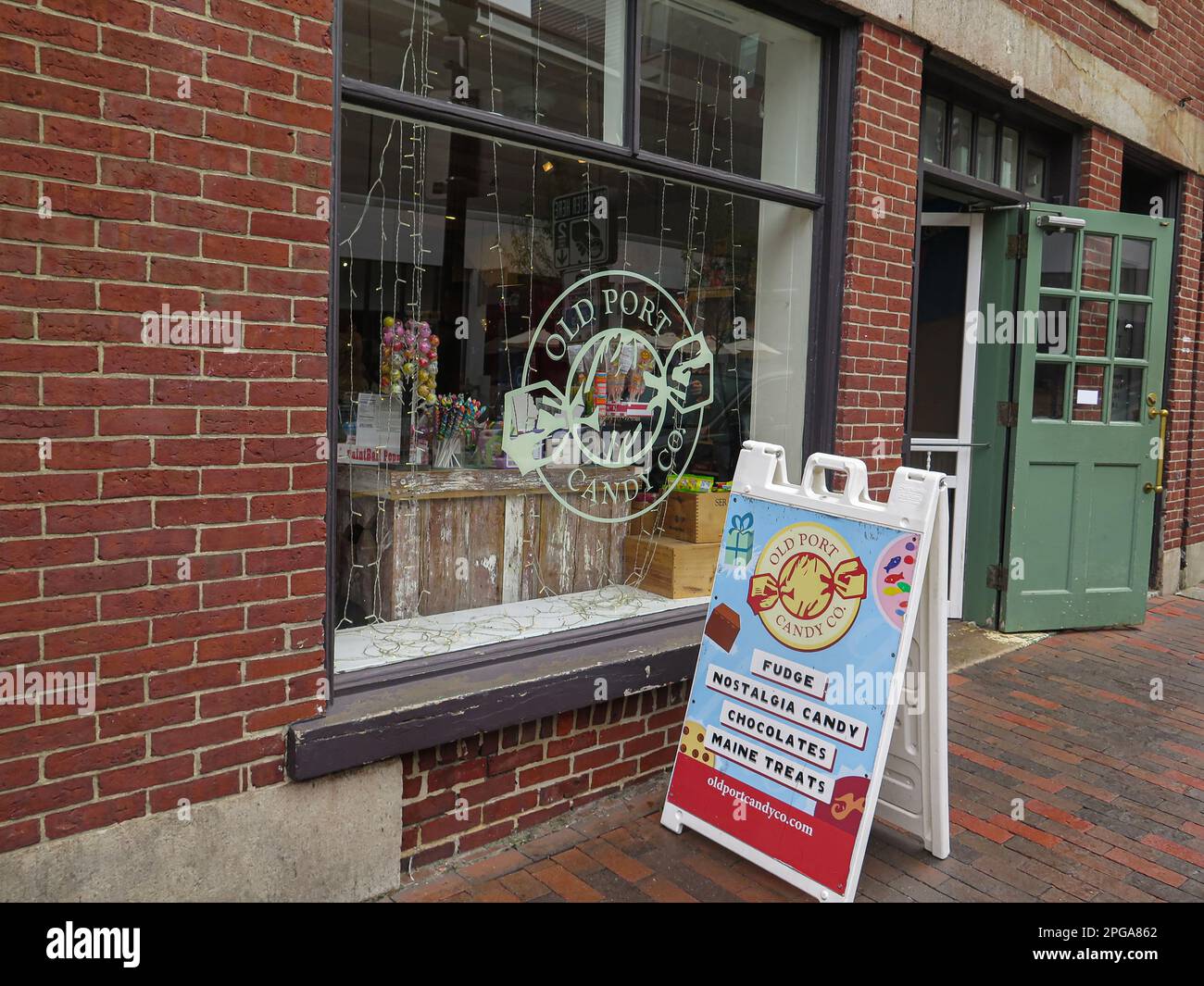 USA; Maine, Portland, shops, Fore Street Stock Photo - Alamy