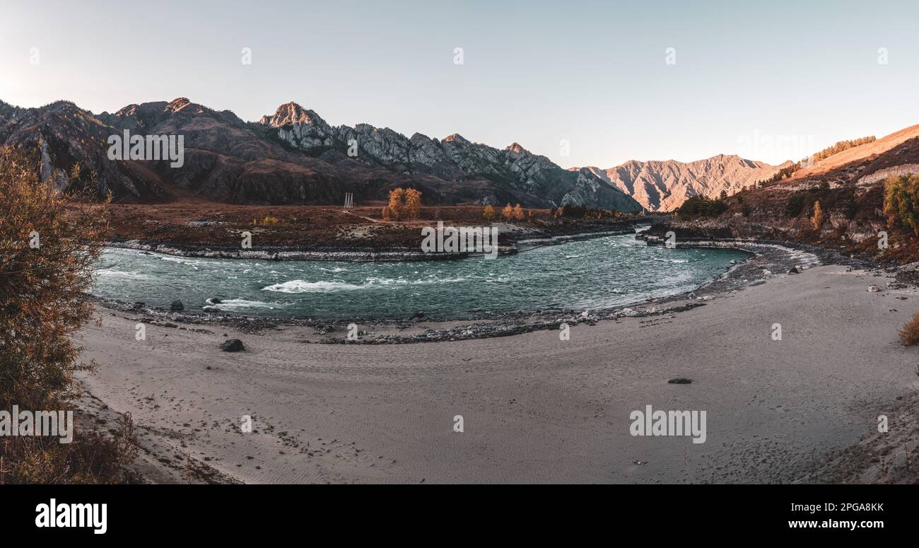 Gold beach bridge hi-res stock photography and images - Alamy