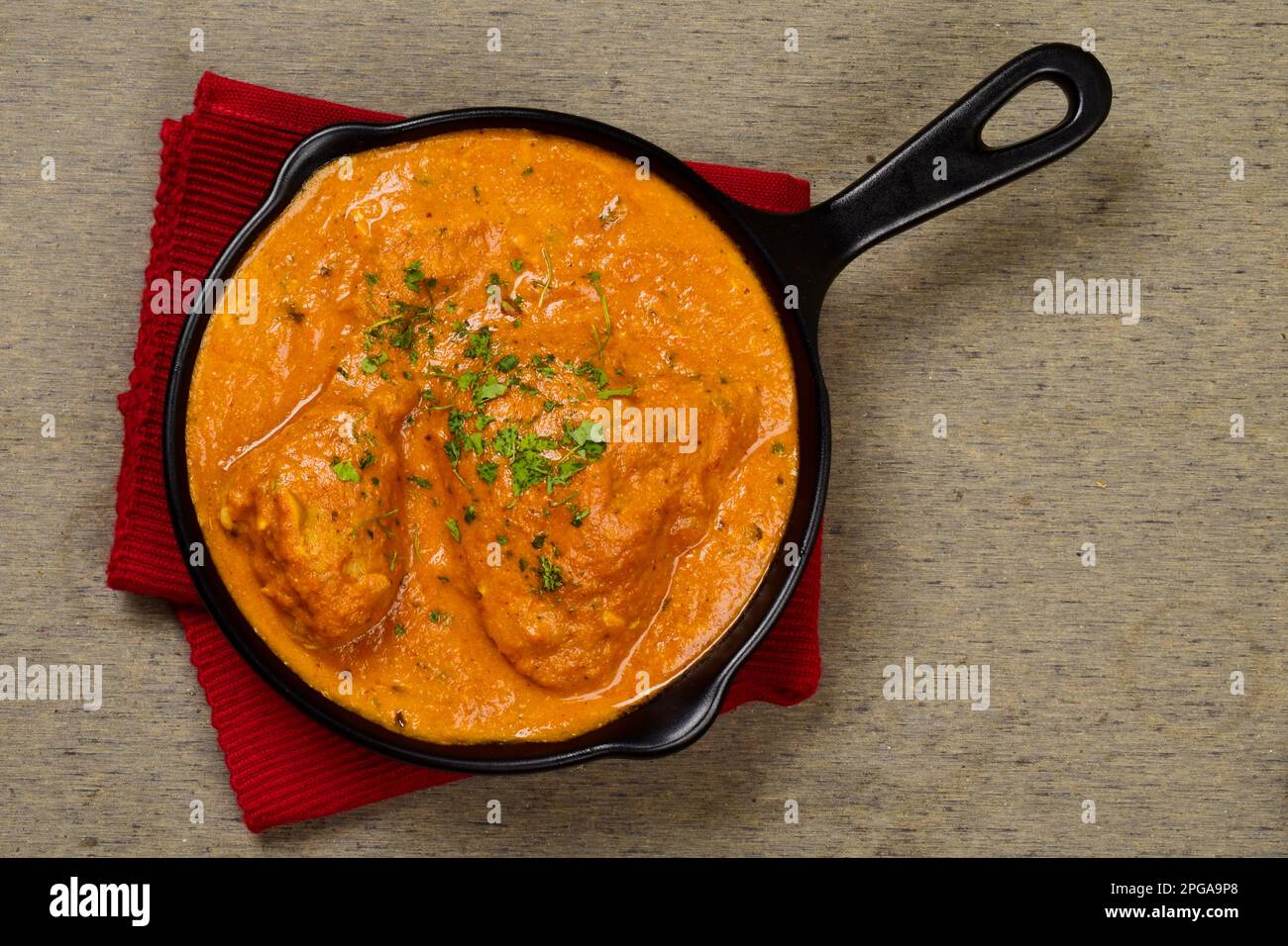 Homemade butter chicken top view Stock Photo - Alamy