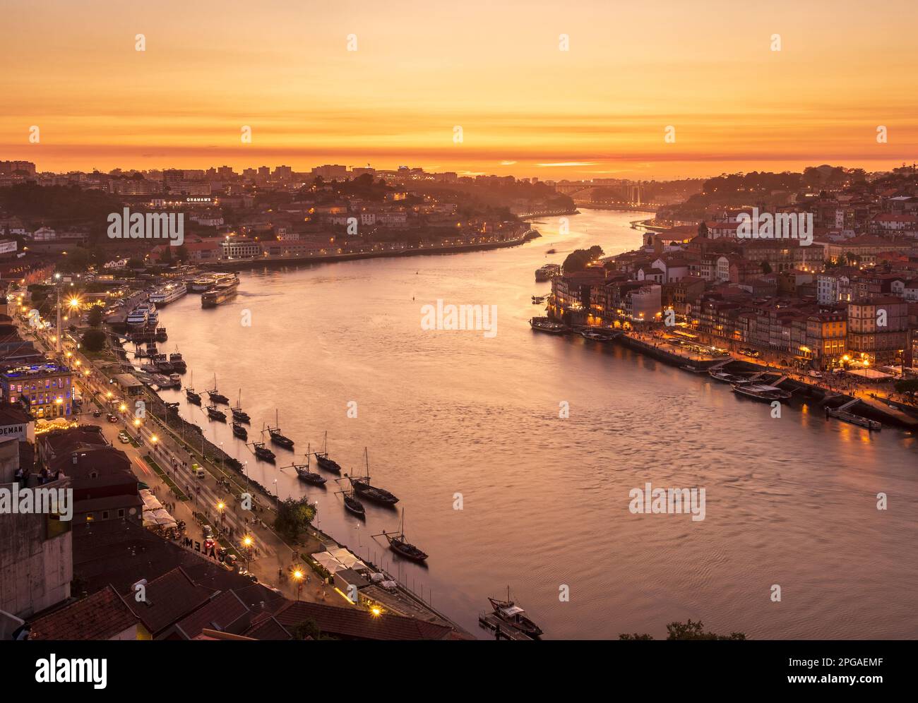 Vila Nova de Gaia, Portugal - August 25, 2022: Sunset Spectacle: A ...