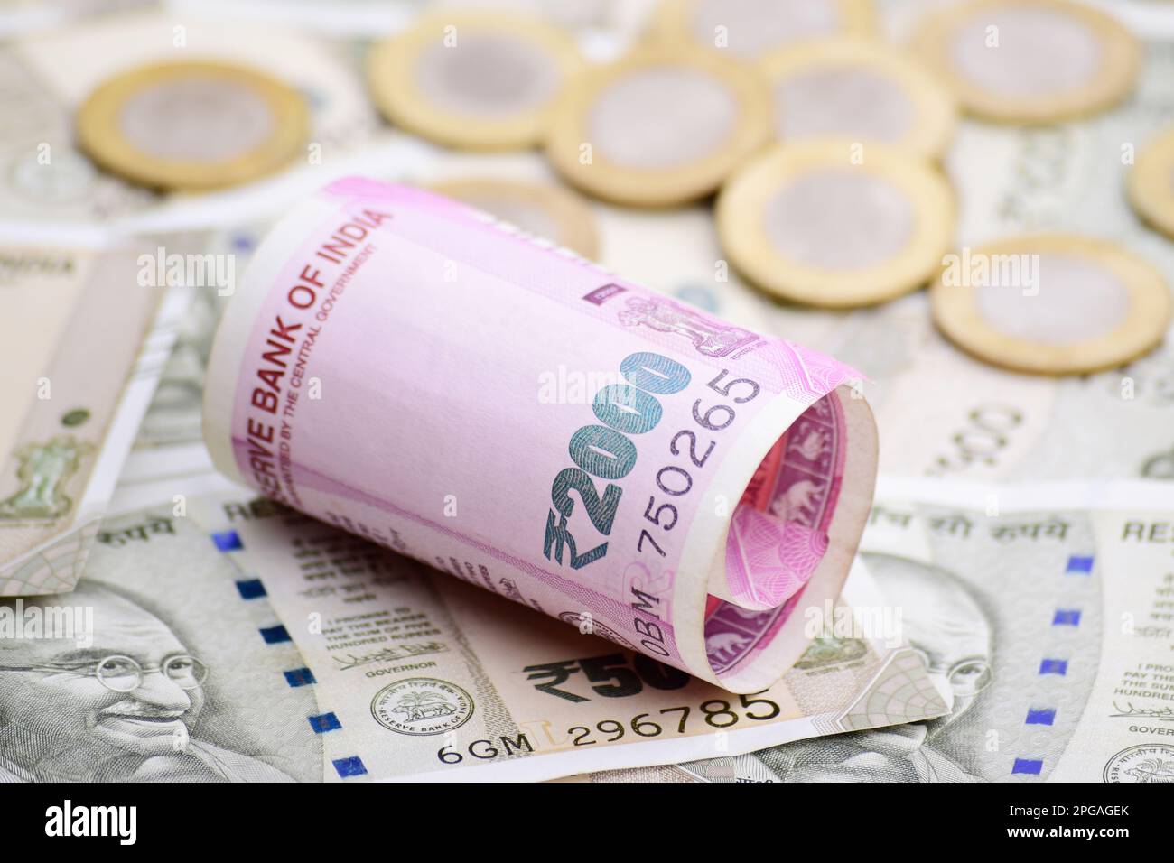 Rupees showing hi-res stock photography and images - Alamy