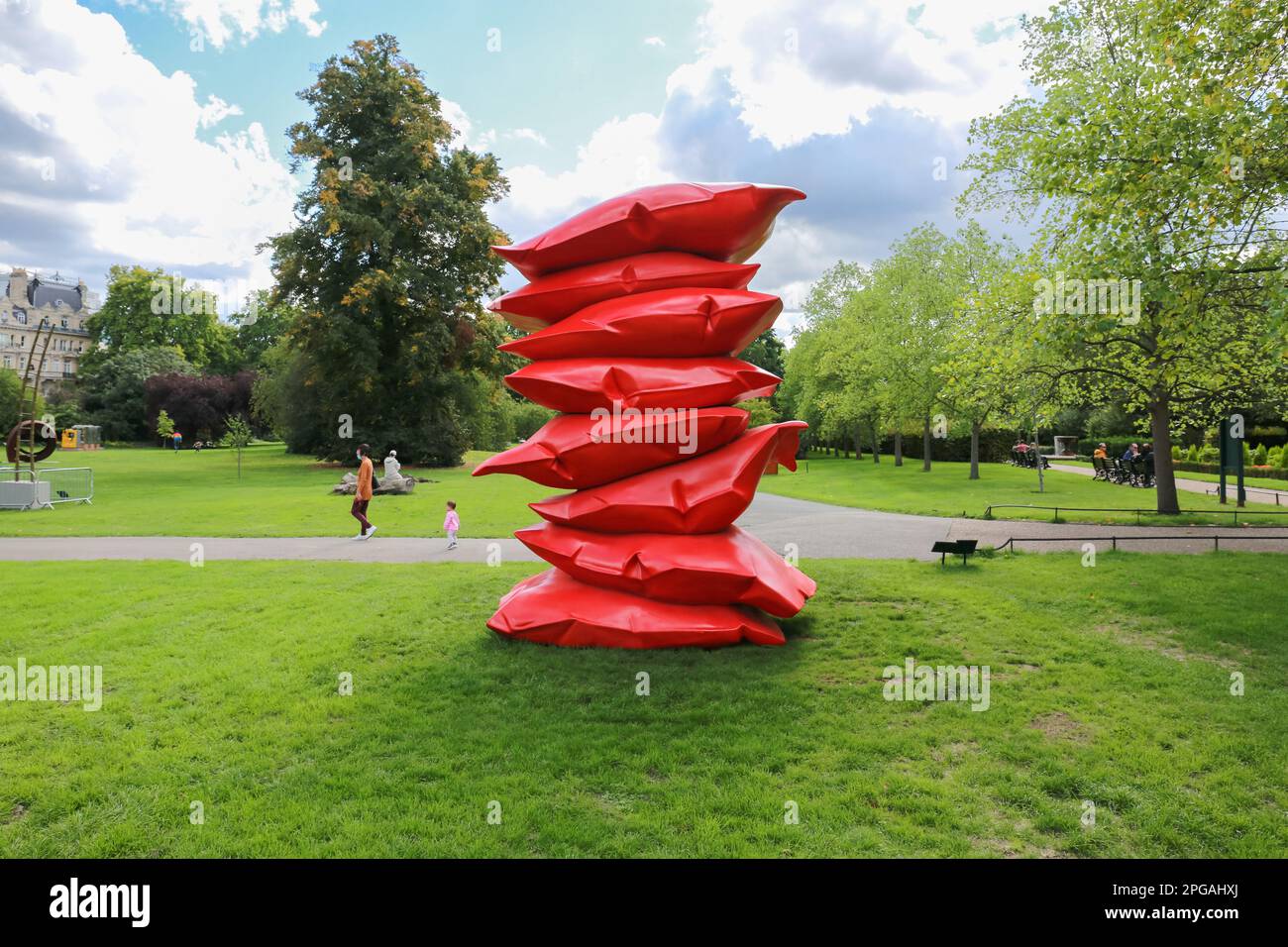 London, UK. 16 Sep 2022. Frieze Sculpture 2022 exhibition at Regent's ...
