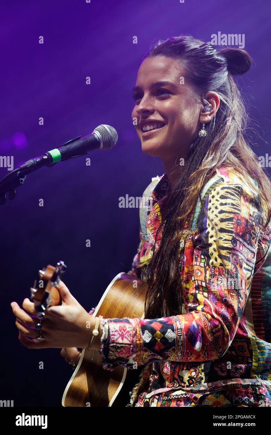 Steph strings hi-res stock photography and images - Alamy