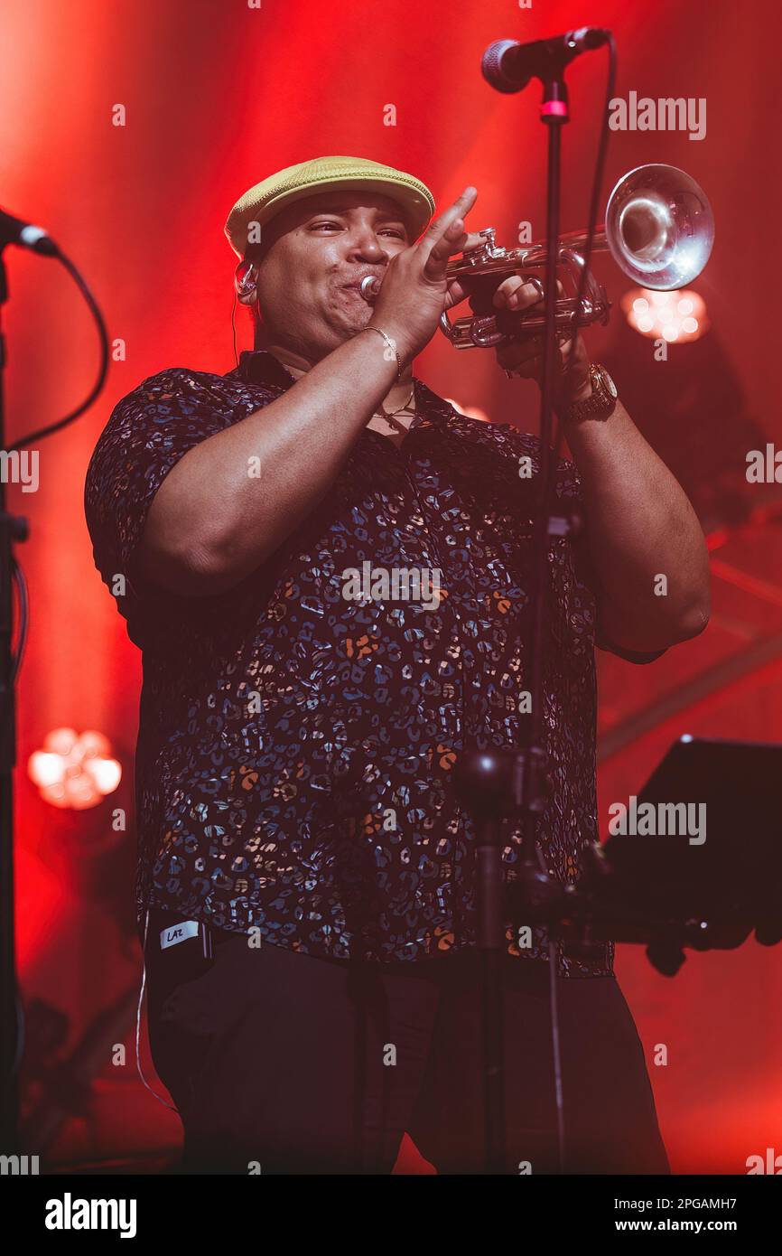 BARCELONA - MAR 14: The Cat Empire (Australian jazz funk band) perform ...