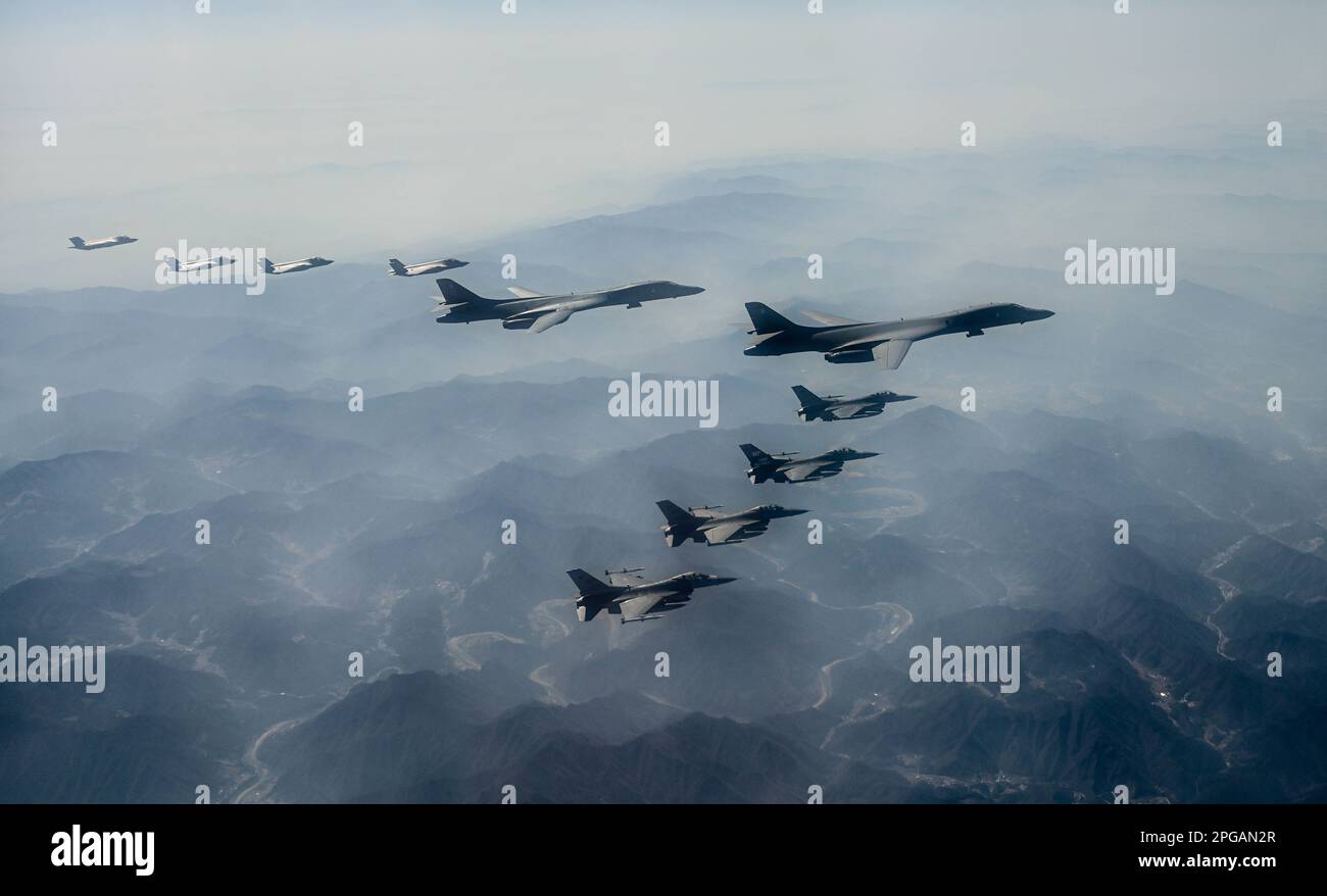 The Republic of Korea and U.S. conduct a combined aerial exercise in ...