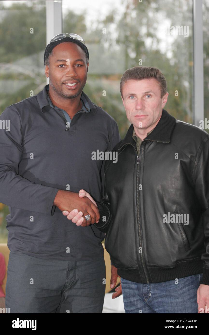 World Heavy Professional Boxing Champ Lennox Lewis and pole vault 1994 ...