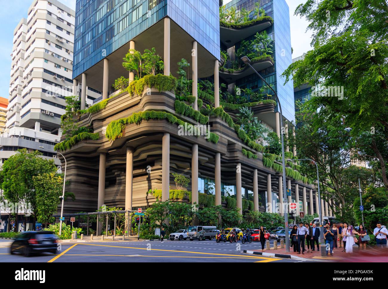 Parkroyal collection hotel singapore hi-res stock photography and ...