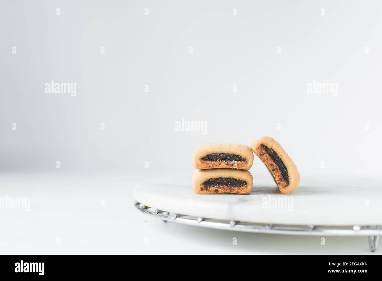 Date filled sugar cookies, homemade vanilla sugar cookies with a date ...