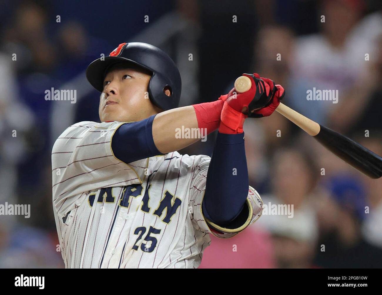 Japan's Kazuma Okamoto homers in the 4th inning of the World Baseball ...