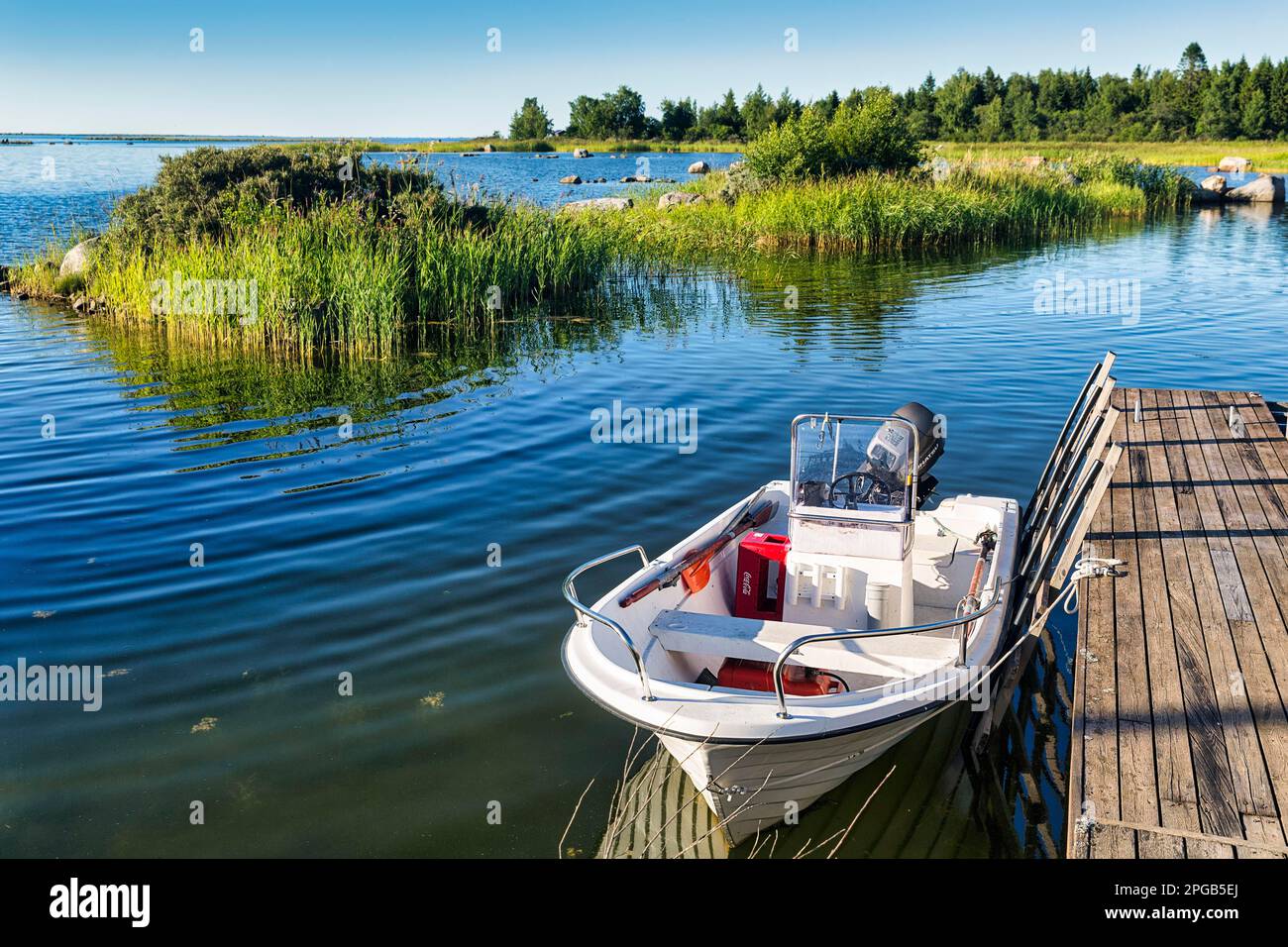 Natural jetty hi-res stock photography and images - Alamy