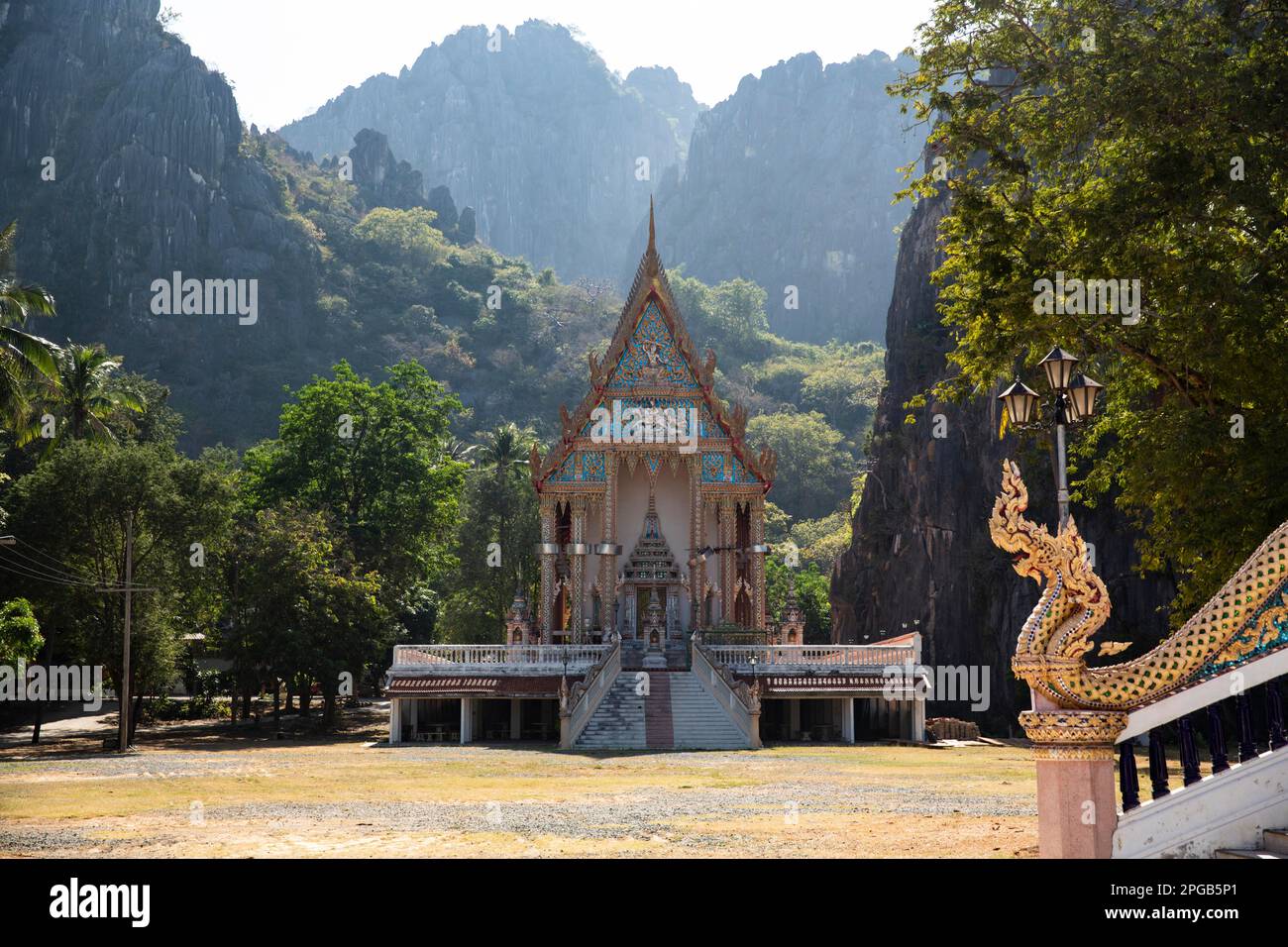 Wat Khao Daeng, Buddhist Temple, Khao Sam Roi Yot National Park ...