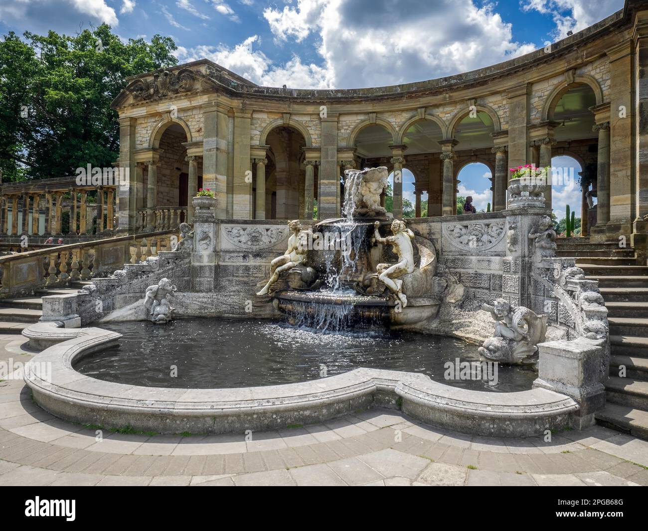Nymph fountain hi-res stock photography and images - Alamy