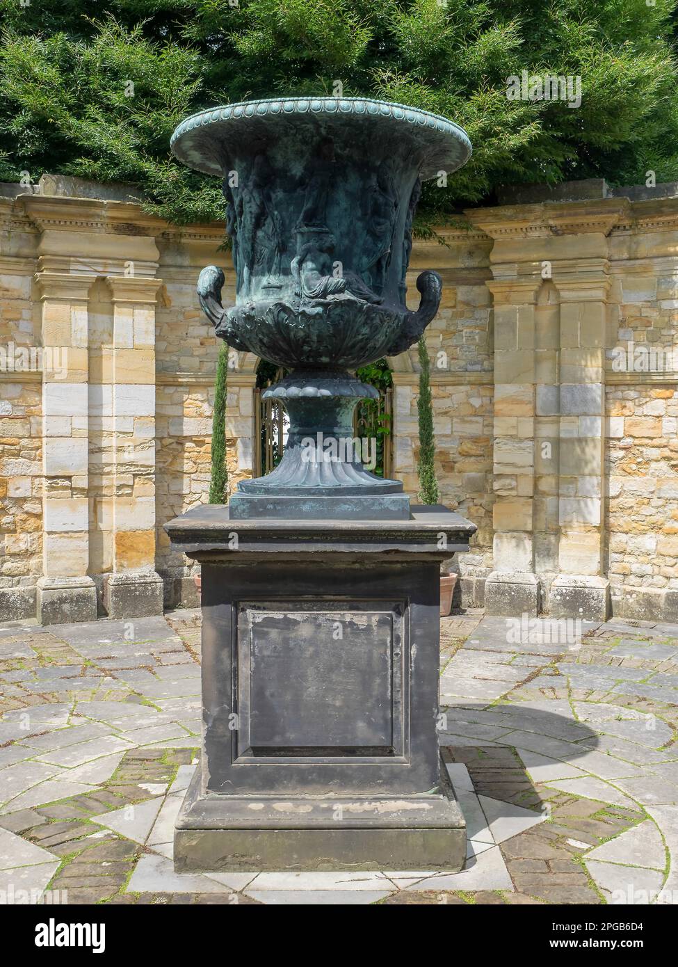 Ancient Urn on Display in the Garden at Hever Castle Stock Photo - Alamy
