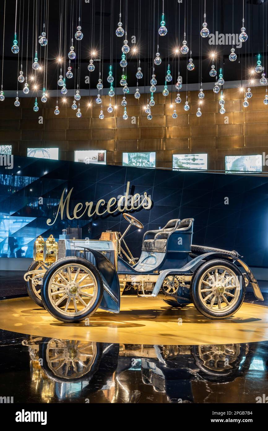 Mercedes-Simplex 40 hp (1902), Mercedes Museum, Stuttgarts most visited ...