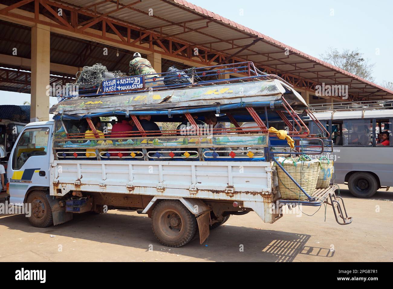 Songthaeo hi-res stock photography and images - Alamy