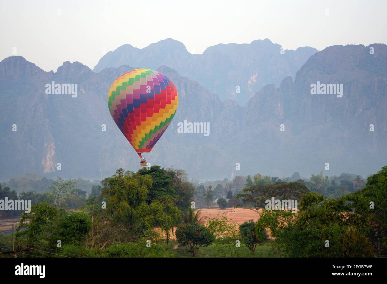 Hot air balloon in Vang Vieng, Van Vieng, Vang Viang, Vientiane Province, Laos Stock Photo - Alamy