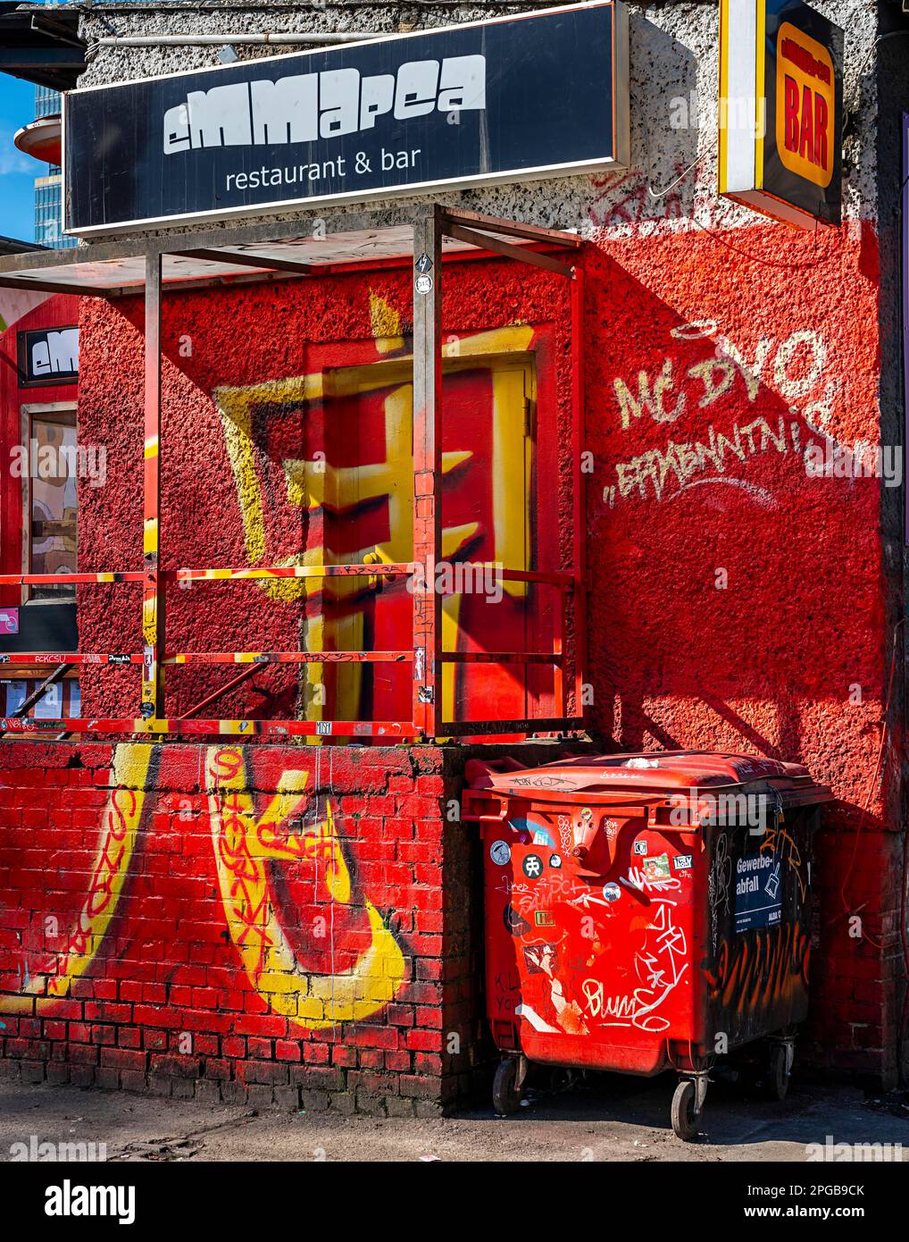 Red litter bin, RAW site, former Reichsbahn repair works ...