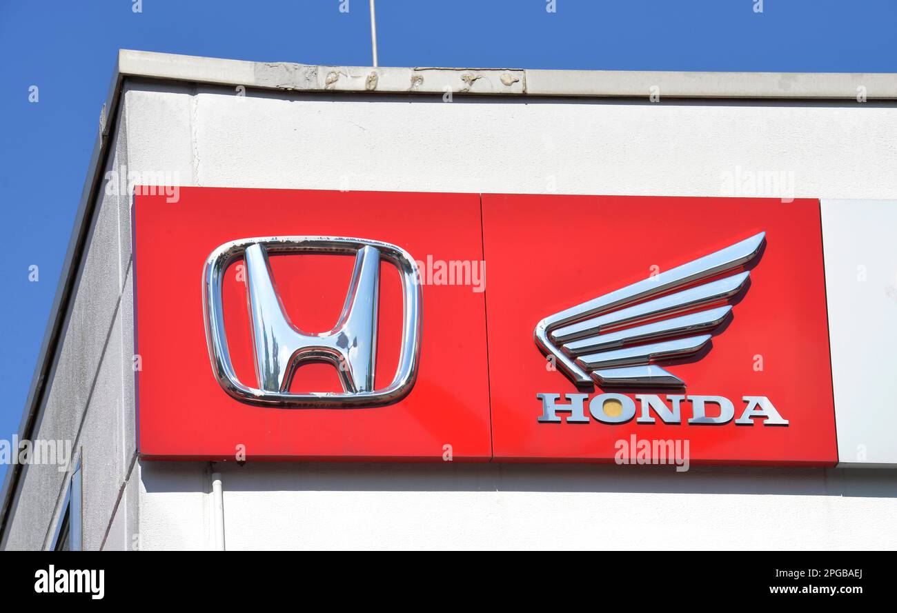 Honda, Buschkrugallee, Neukoelln, Berlin, Germany Stock Photo - Alamy
