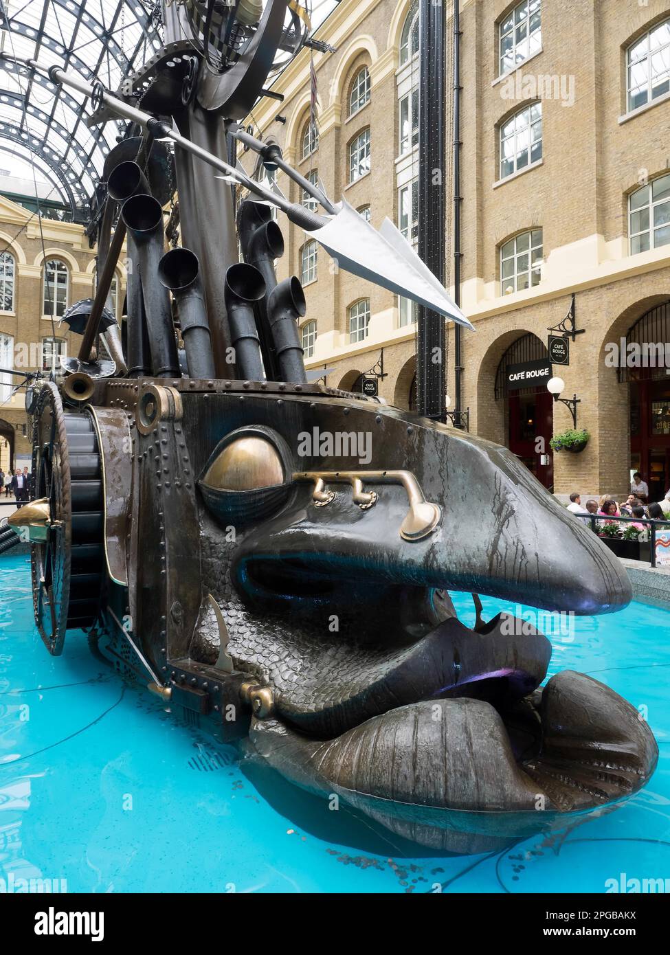 The Navigators by Sculptor David Kemp at Hays Galleria in London Stock ...