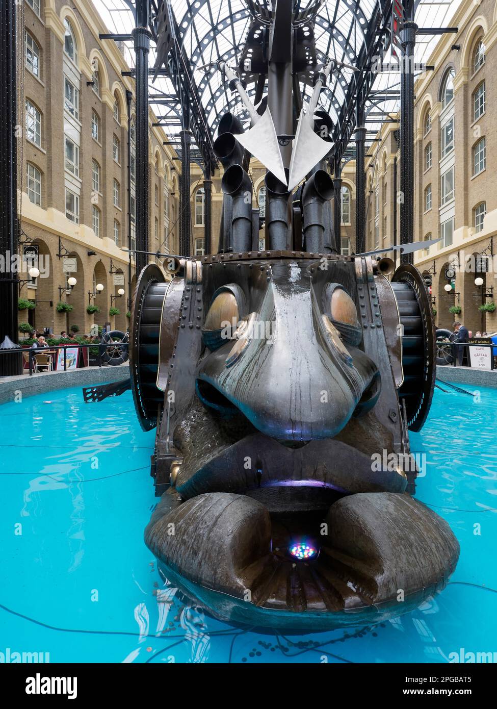 The Navigators by Sculptor David Kemp at Hays Galleria in London Stock ...