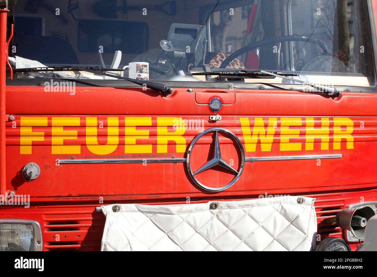 Historic fire engine hi-res stock photography and images - Alamy
