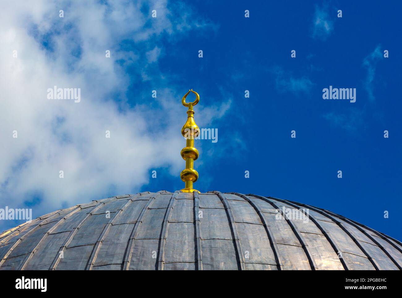 Muslim crescent moon church tower hi-res stock photography and images ...