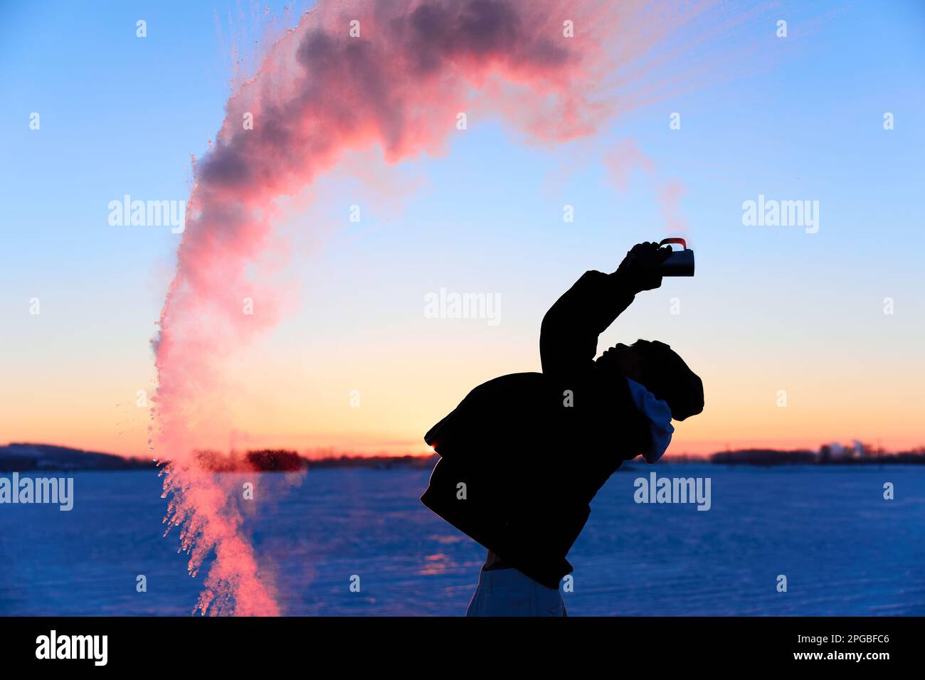 Mpemba effect hi-res stock photography and images - Alamy