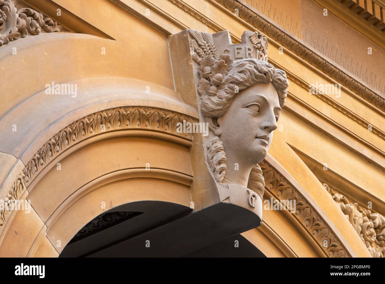 Bust sculptures using Pyrmont sandstone by Henry Apperly (1824-87) line ...