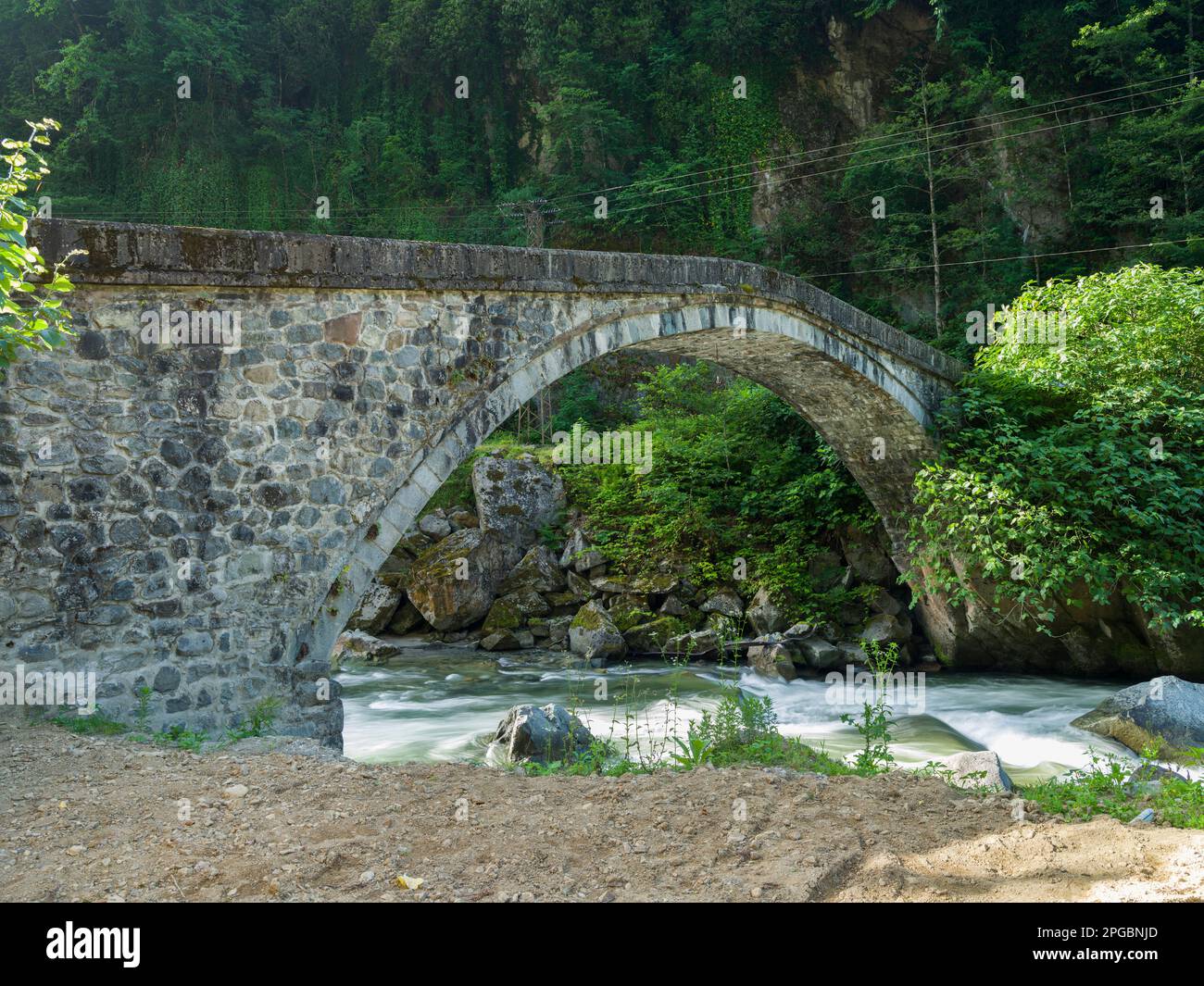 Turkey's historical stone bridges. Kavak stone bridge. Camlihemsin ...