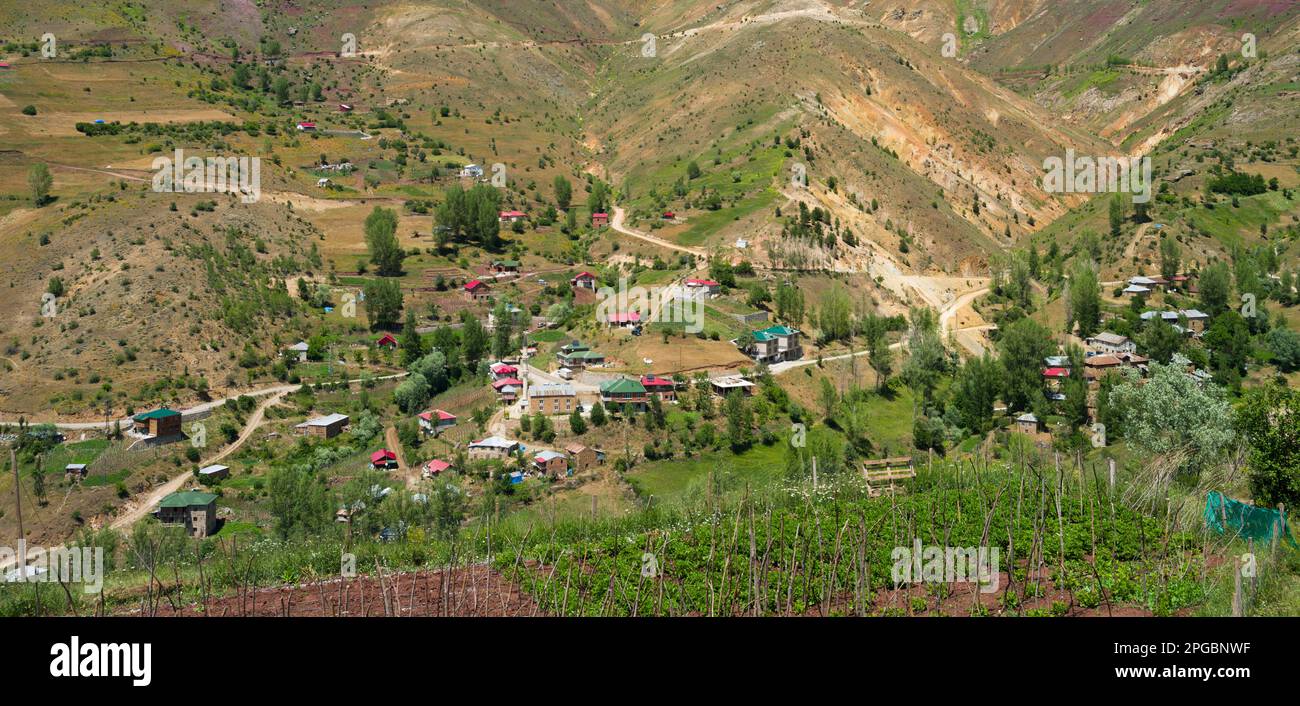 Turkish highland houses. Inner Black Sea villages. Bulutluyayla village ...