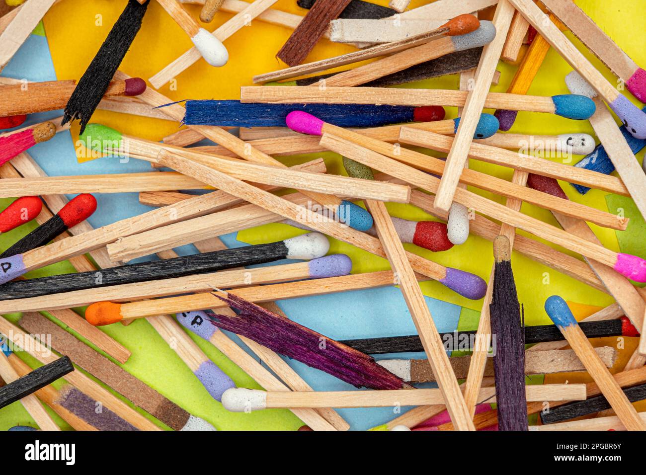 Different shapes sticky notes hi-res stock photography and images - Alamy