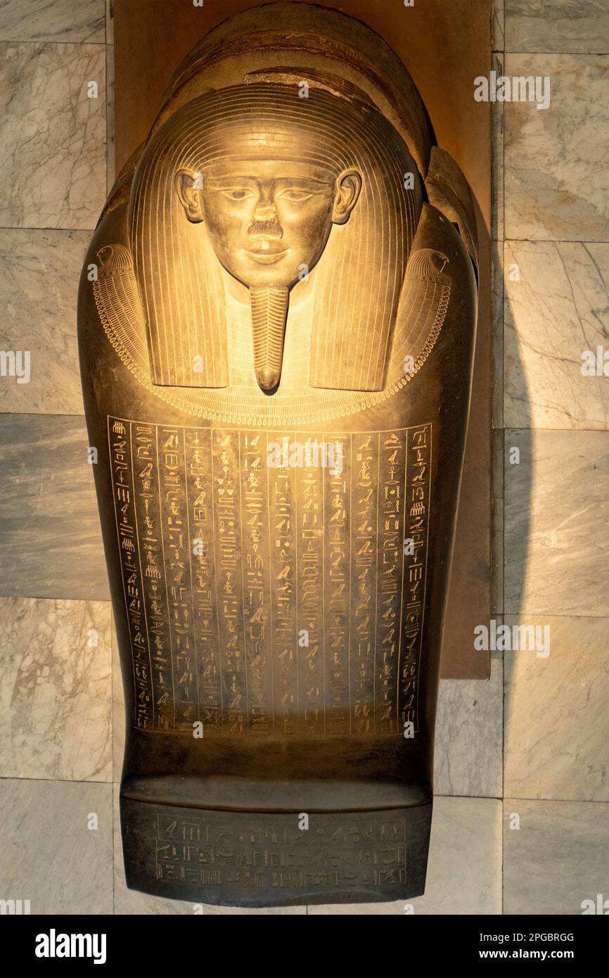 Upright coffin hi-res stock photography and images - Alamy