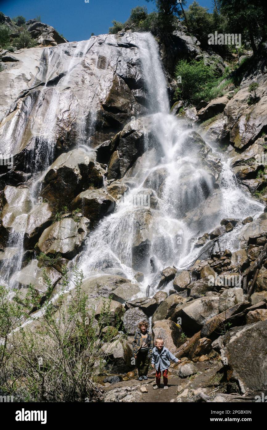 Kings canyon waterfall hi-res stock photography and images - Alamy