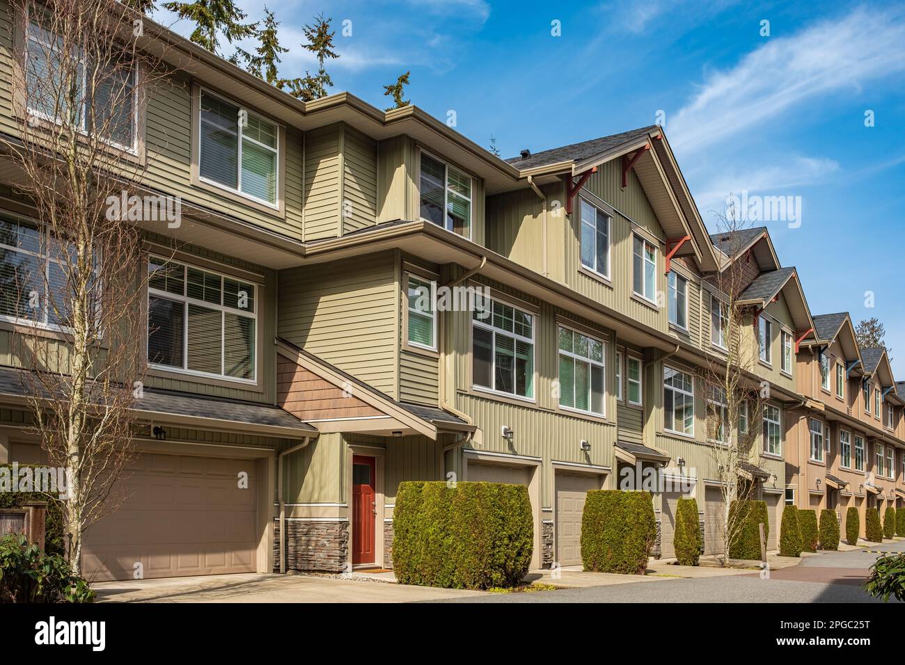 Brand new upscale townhomes in a Canadian neighbourhood. Nice ...