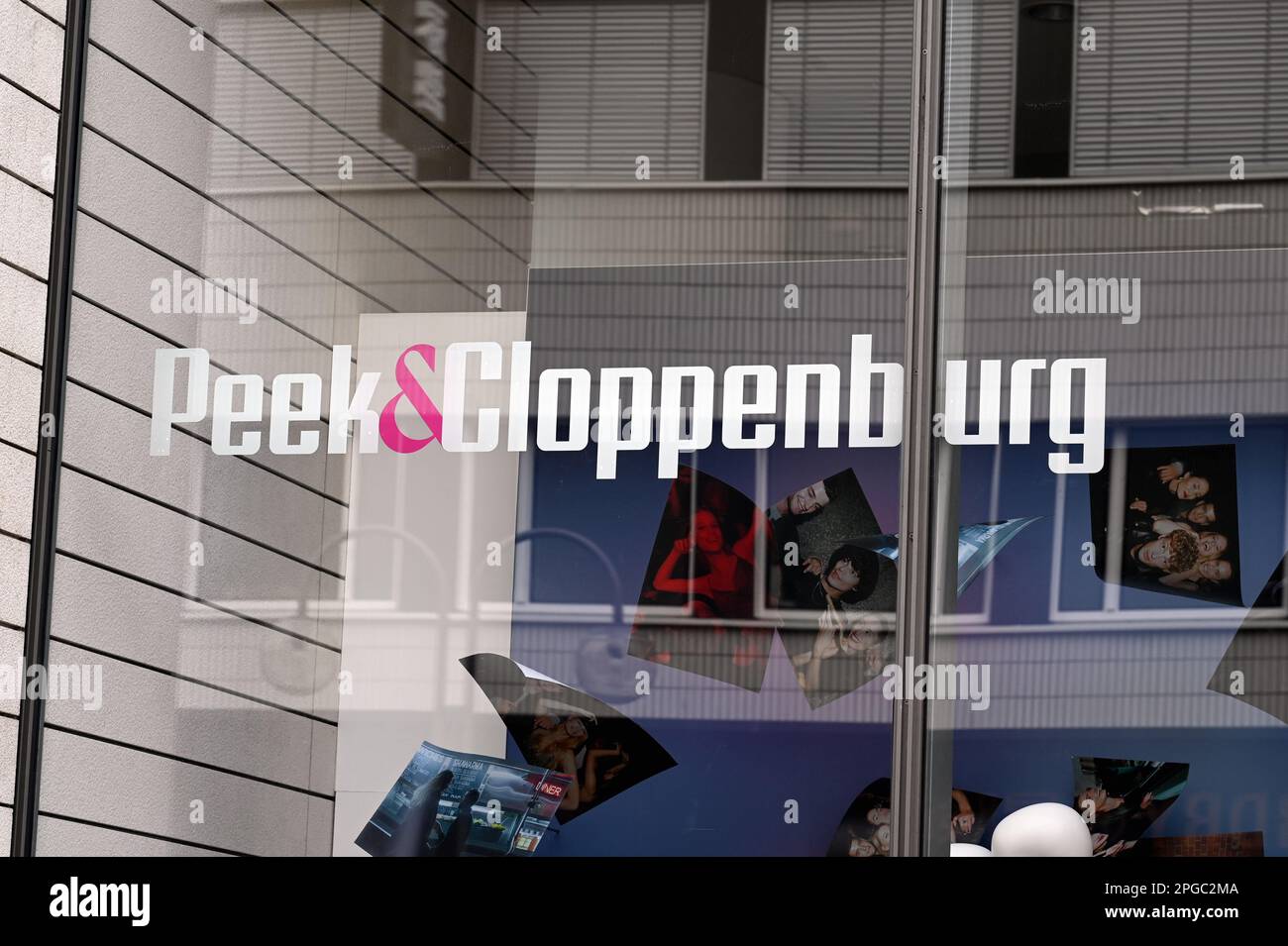 Peek cloppenburg logo hi-res stock photography and images - Alamy