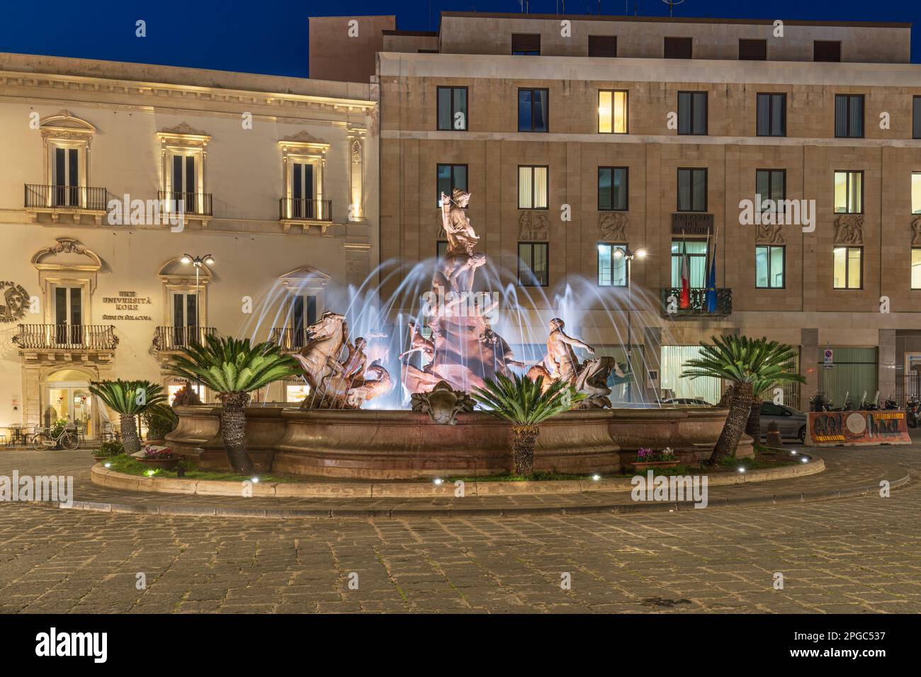 Piazza archimede hi-res stock photography and images - Alamy Piazza archimede hi-res stock photography and images - Alamy