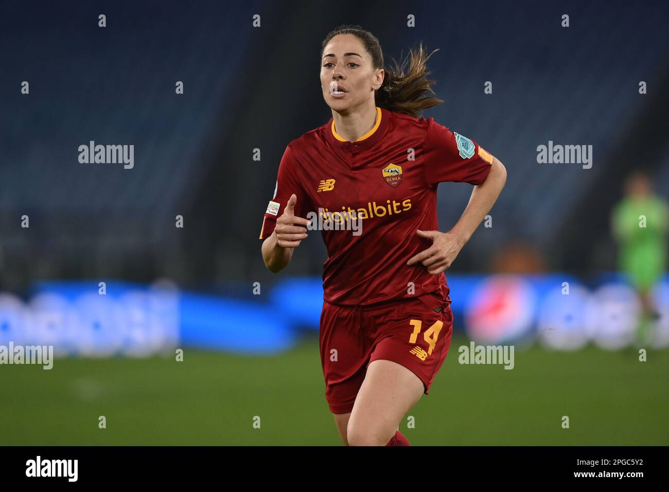 Femminile victoria hi-res stock photography and images - Alamy